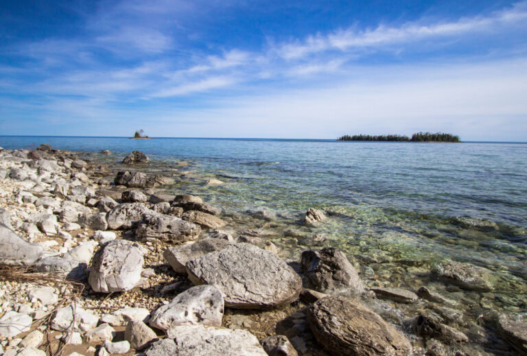 Heat waves and cold snaps: Study finds the Great Lakes have entered an ...